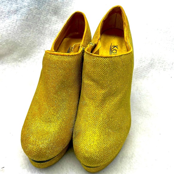 Kalli Collection | Shoes | Kalli Gold Glitter Vintage Style Platform ...
